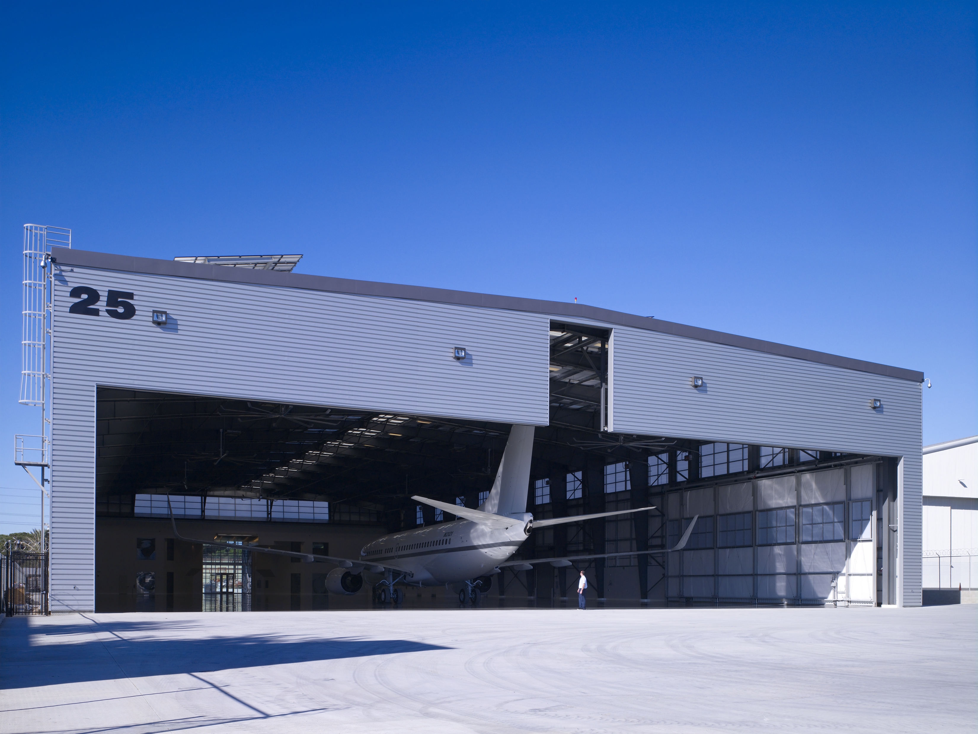 LEED Platinum Airplane Hangar Chooses Metal Sales to Provide Sleek ... LEED Platinum Airplane Hangar Chooses Metal Sales to Provide Sleek ...